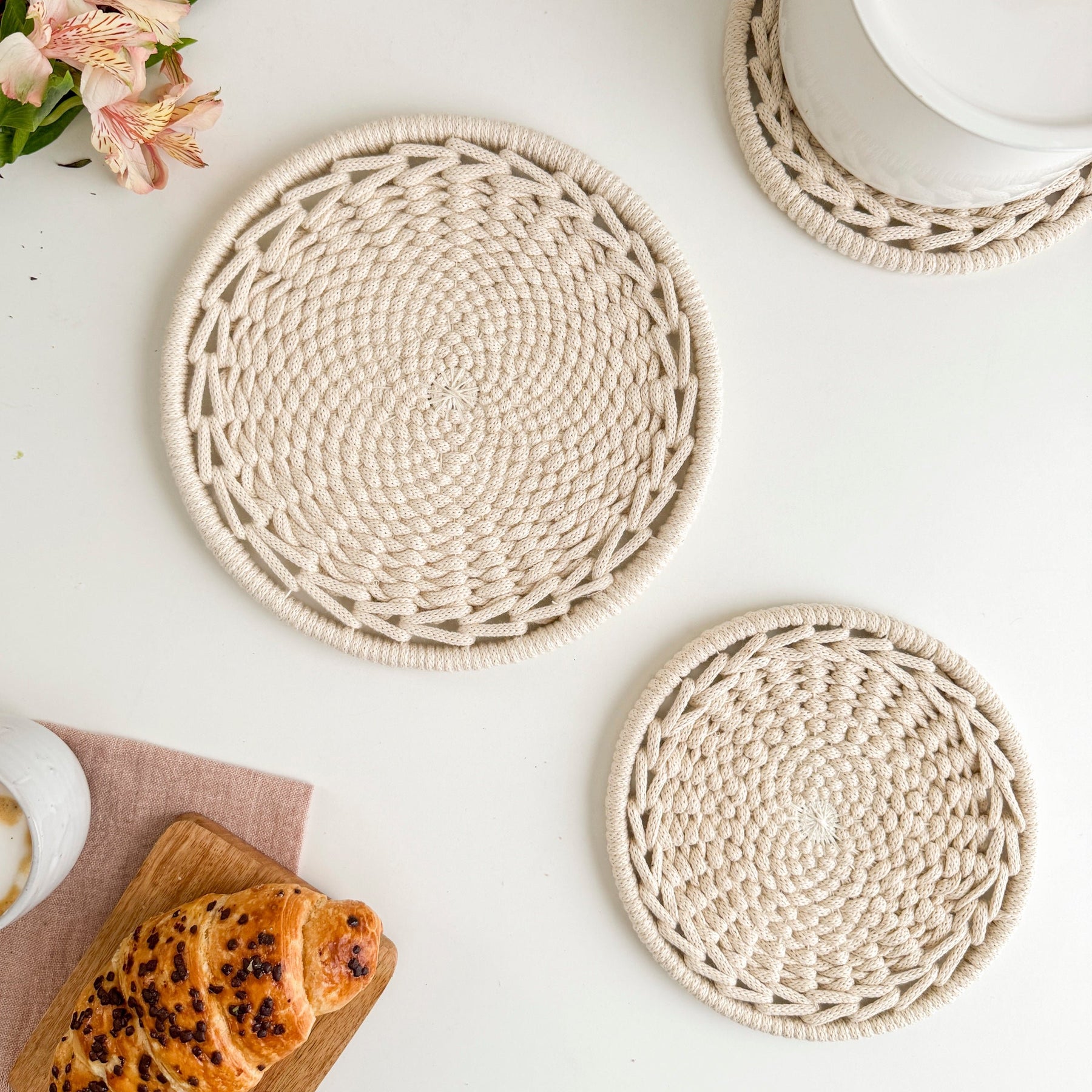 Avery Kit – Learn to Weave Circular Cotton Trivets